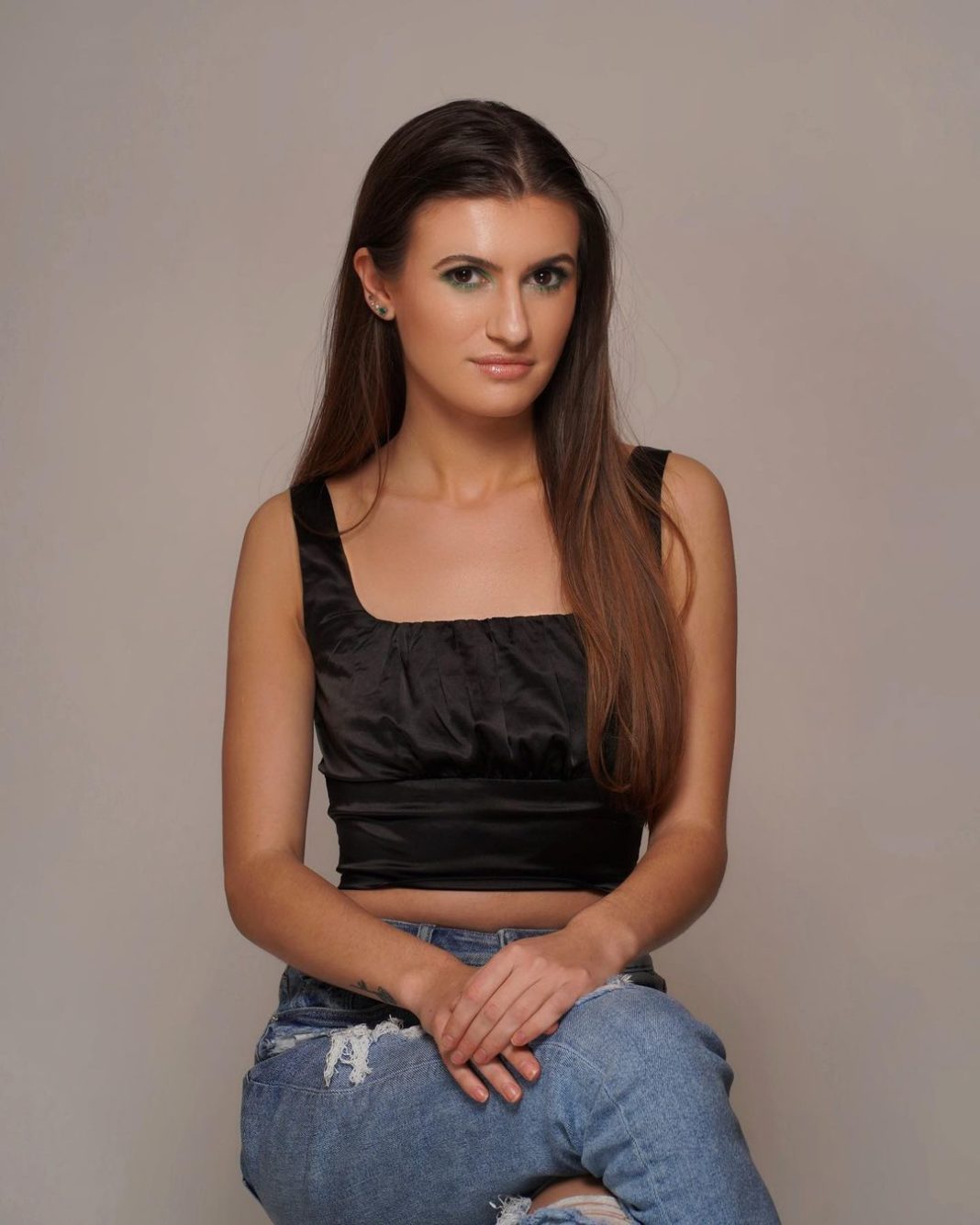 Actress Madison Hodges Shares How A Learning Disorder Affected Her ...