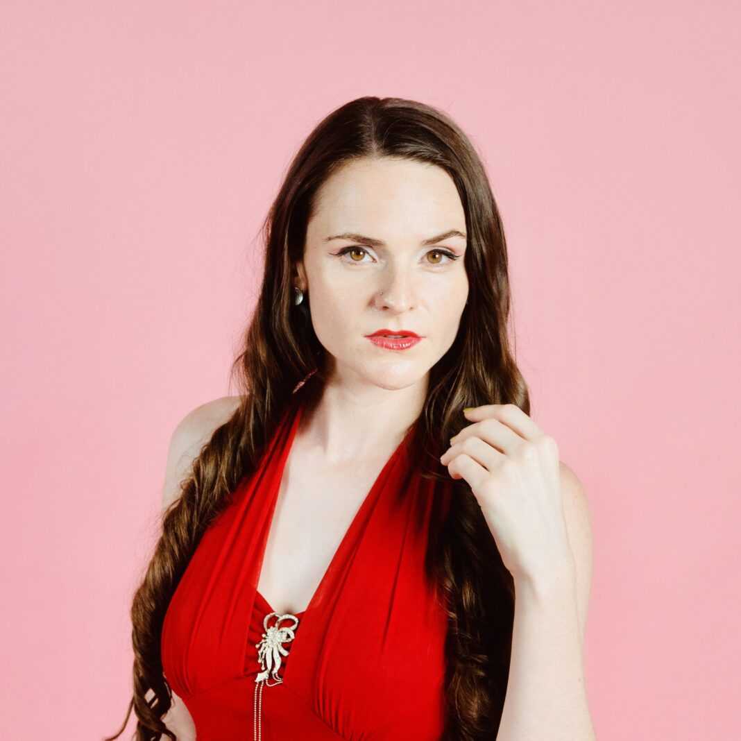 Alexandra Hainsworth: Singer-Songwriter Extraordinaire With Upcoming ...
