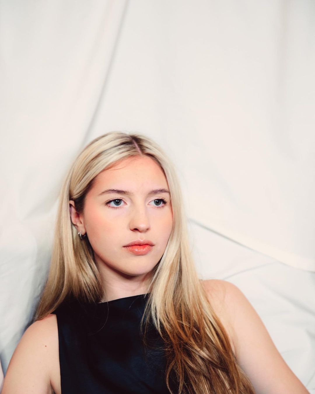 Emerging Pop Artist COLBY Released Her Debut Ep "DEAD GIVEAWAY" - The ...